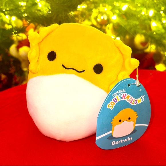 Squishmallows | Toys | Nwt 5 Bertwin The Yellow Bearded Dragon ...